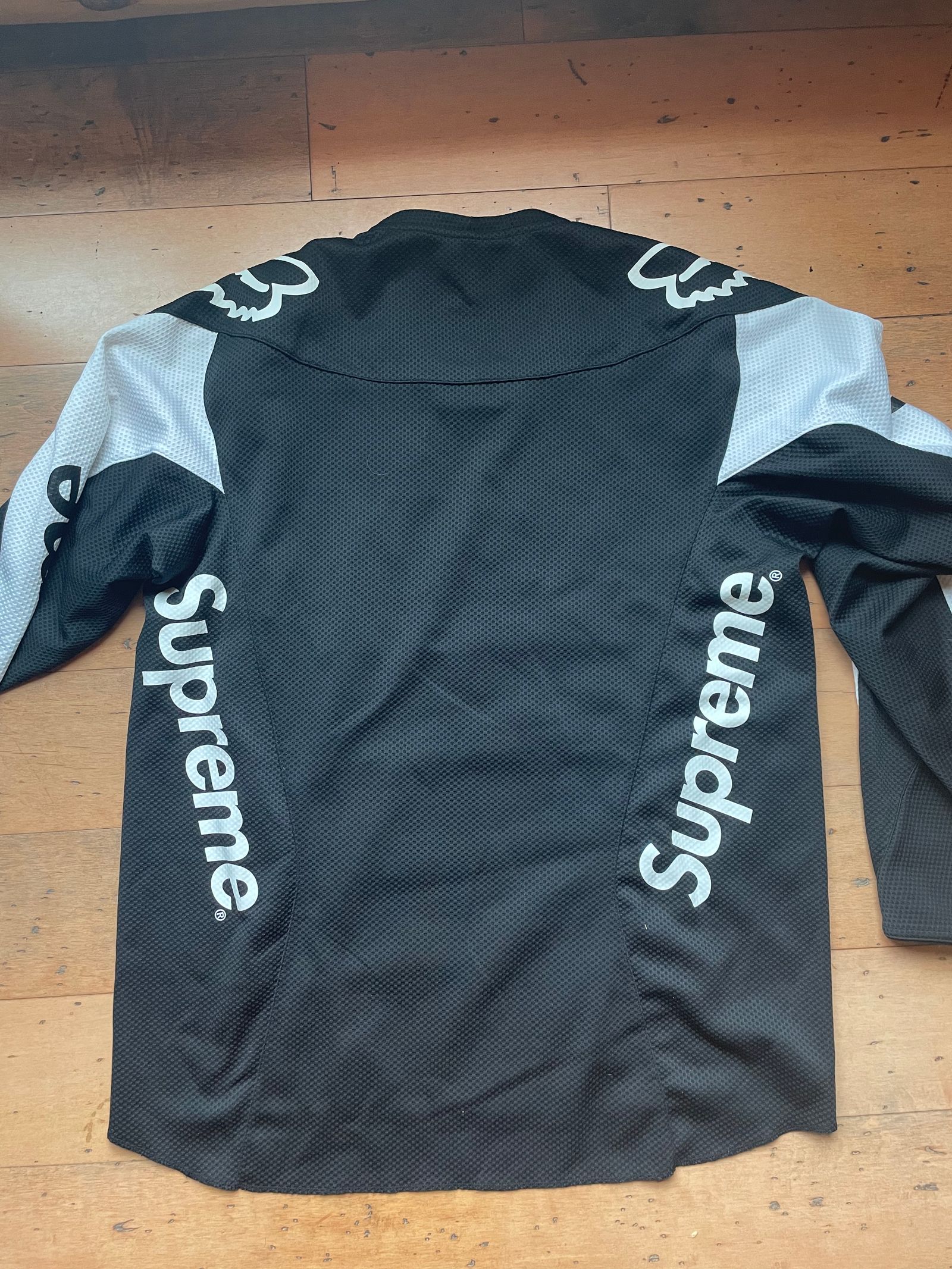 Supreme fox jersey Supreme fox jersey