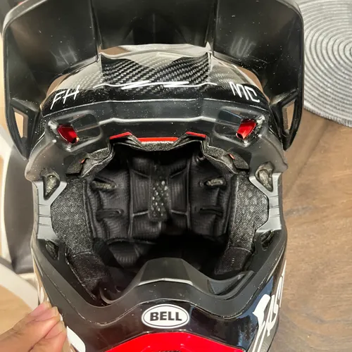 Bell Moto 10 Carbon Flex