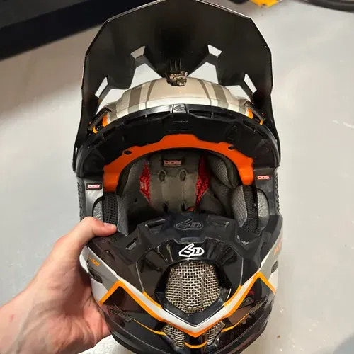 6D ATR-2 Helmet Size M