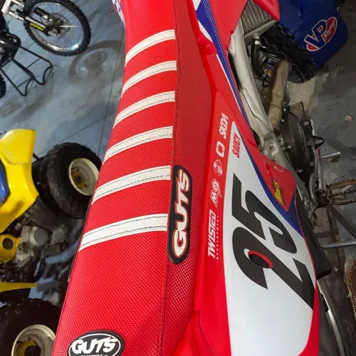 Guts Racing Seat Cover Honda