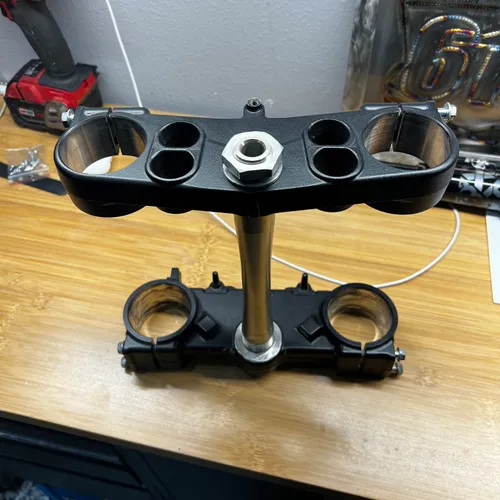 KX450 Triple Clamps | MX Locker
