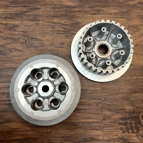 NEW YZ450F OEM Inner Clutch Hub and Pressure Plate