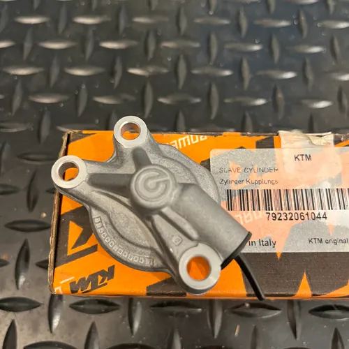 NEW OEM Brembo Clutch Slave Cylinder- Ktm Gas Gas Husqvarna