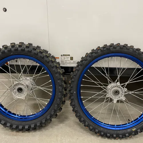 Brand new YZ wheel set