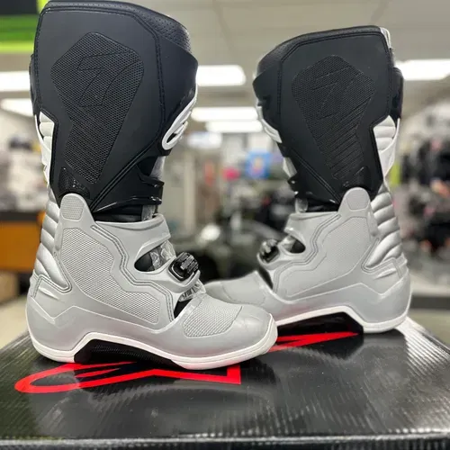 Alpinestars Tech 7 Boots Black/Gray Size 11 | MX Locker