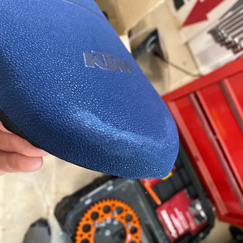 OEM KTM Blue Seat