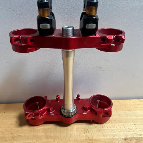 Xtrig Rocs CRF Triple Clamps Honda 2017-2020 CRF450R | MX Locker