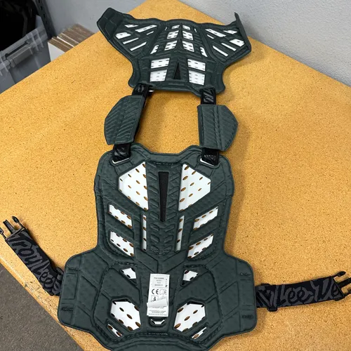 Troy Lee Designs Rockfight Chest Protector Size M/L