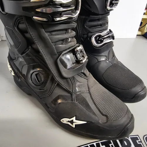NEW ALPINESTAR TECH 10S BLK SIZE 8 | MX Locker