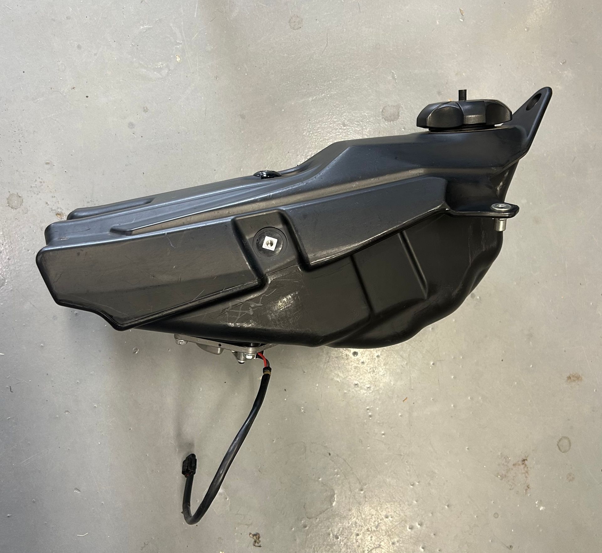 Kawasaki KX250 KX450 Fuel Tank And Pump